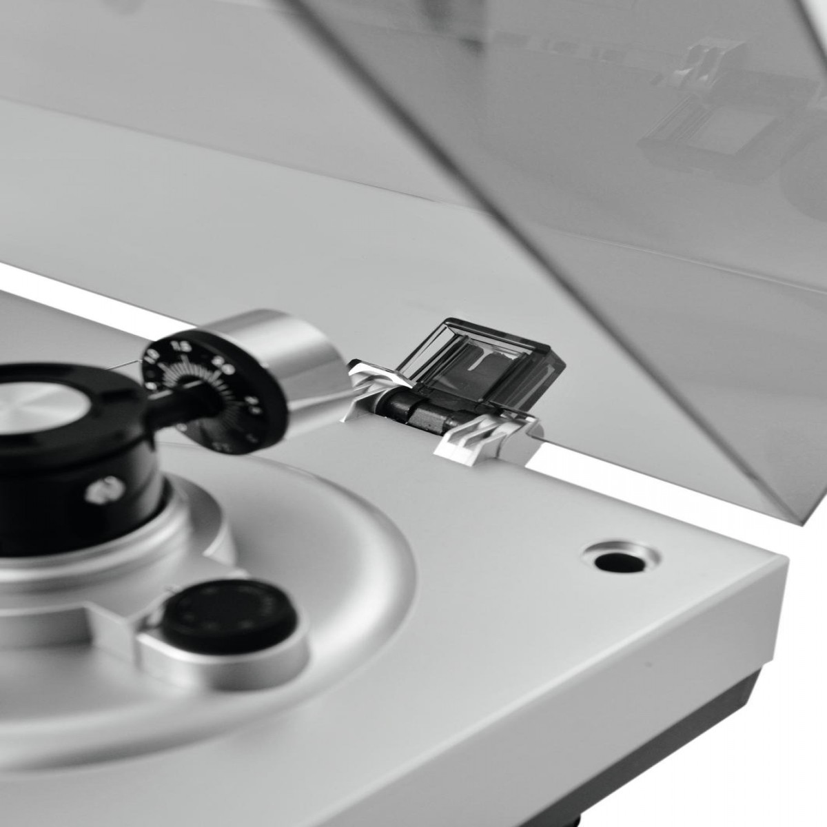 deejay.de - Equipment News